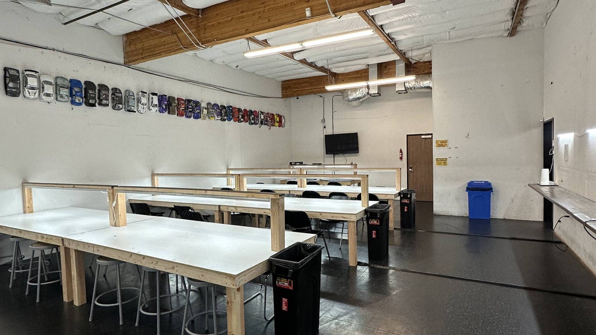 Circuit Location and Hours